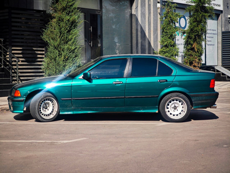 Sotuvda BMW E36 330