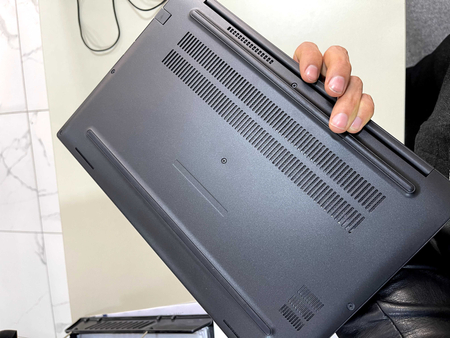 Dell Latitude 7480 core i7,ram16gb,SSD256 arzon narxda sotiladi!