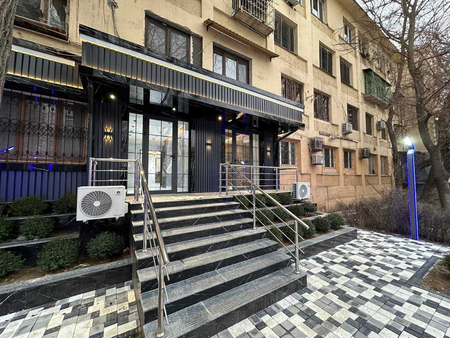 Продаётся офис в центре с арендатором Ц-4 / БЦ Poytaxt