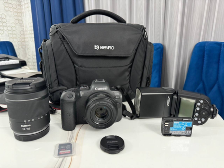 продается Canon EOS r6 профессиональная без зеркальная камера