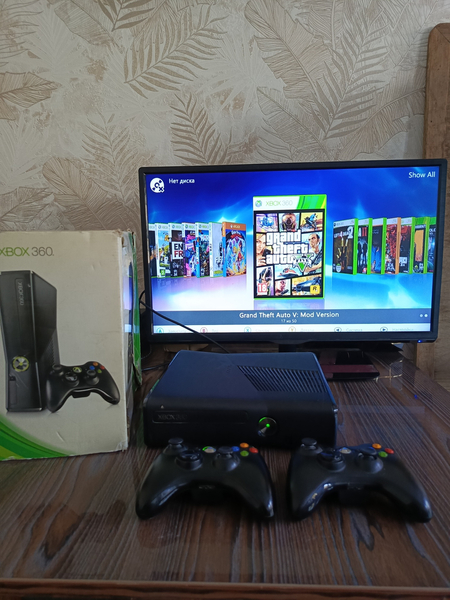Ps3 xbox 360 250gb freeboot +50 ta oyinlar