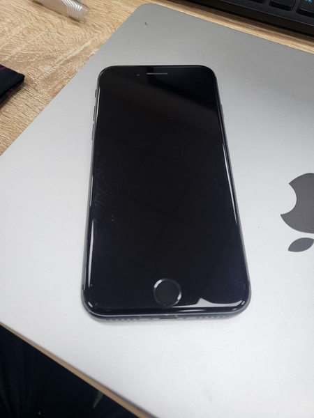Iphone 8 kar dak full