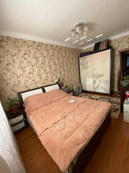 (К122960) Продается 4-х комнатная квартира в Мирабадском районе.