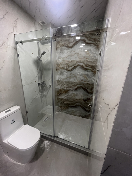 Душевые кабины стеклянные перегородки