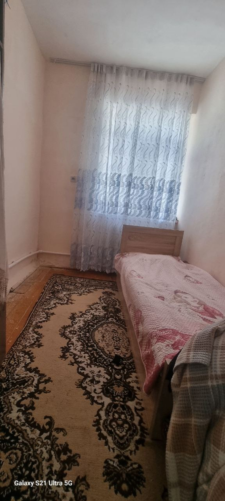 Uy sotiladi srochna