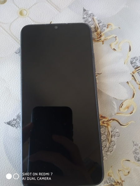 Redmi 10 A sotiladi karopka dakment