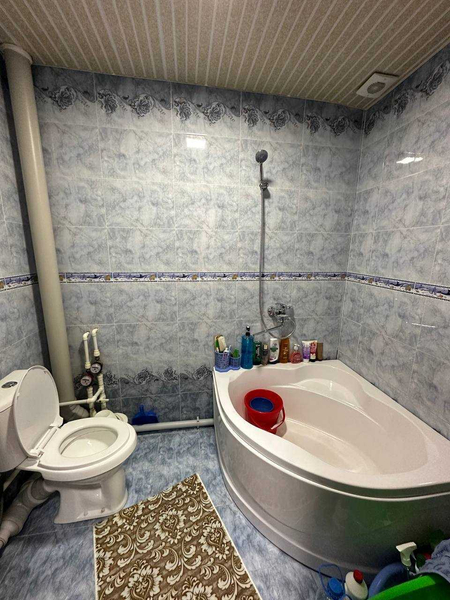 Tezda 1 xonali uy ijaraga beriladi manzil sharq bozorcha