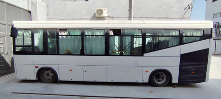Avtobus Isuzu LE 60