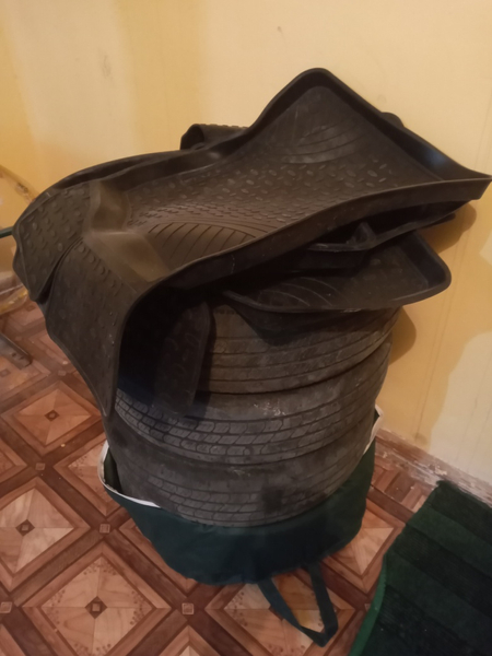 R14 shina, polik holati yaxshi