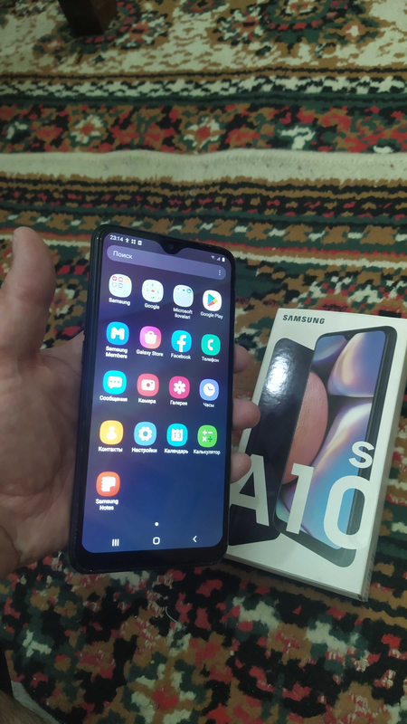 Samsung A10S yaxshi holatda