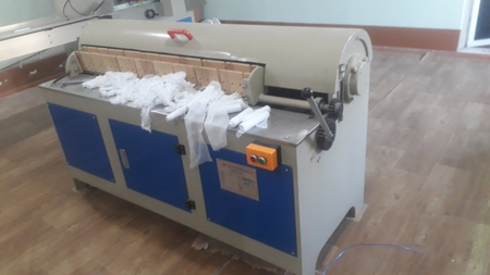 Bandage rolling machine/Бинт урайдиган ускуна
