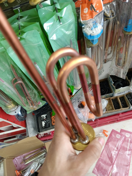 Ariston va rayal xama madel bor salinik