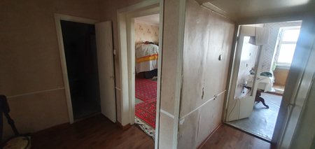 Продается 3/8/9 квартира на М. Горького ( Бузбазар)
