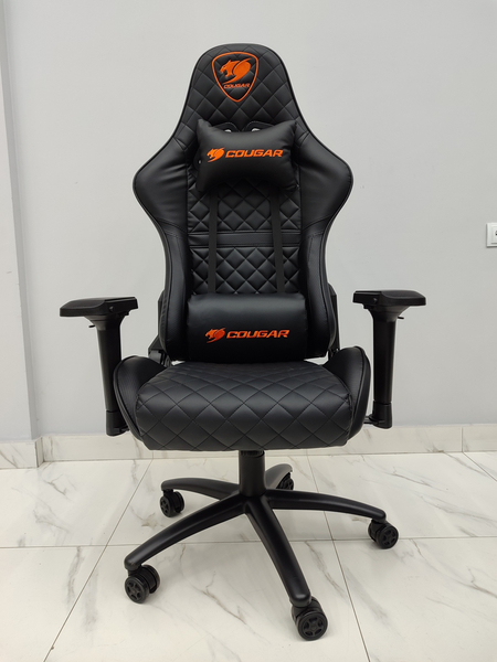 Компьютерные игровые кресло модель Cougar black