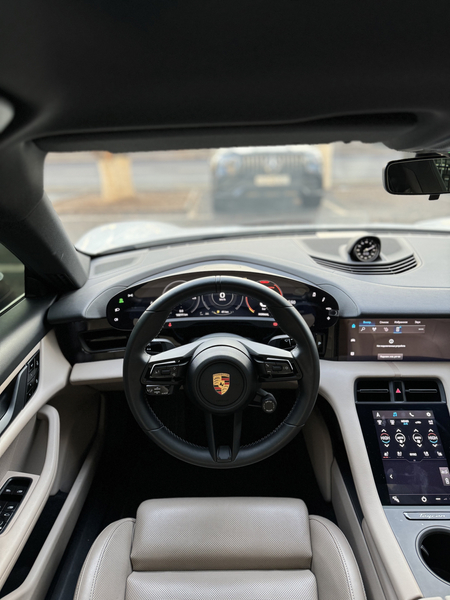 Porsche Taycan 4S