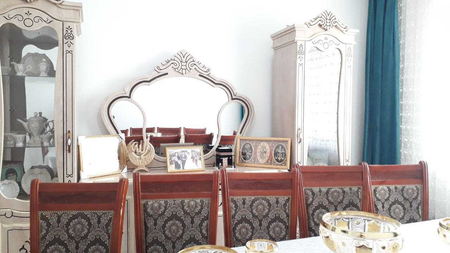 Продаётся мебель спальня и камот