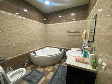 (К122265) Продается 3-х комнатная квартира в Мирабадском районе.