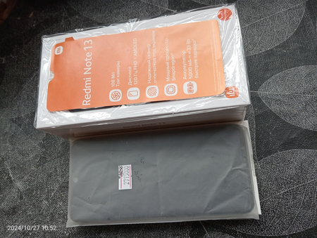 TELEFON REDMI NOTE 13 256 Gb chotki