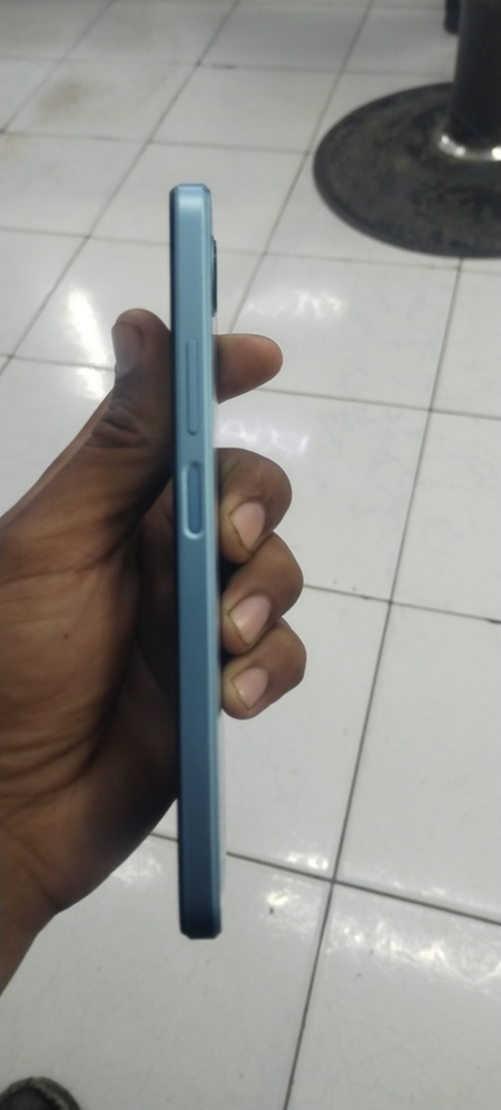 Realme C30s telefon sotiladi