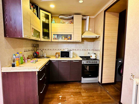 Продаётся 2 ком Квартира в кирпичном доме . Дубовая  Яшнабад: 54 м2