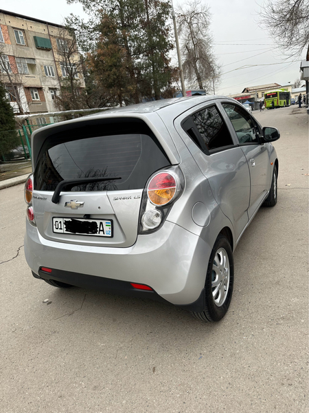 Chevrolet spark avtomat