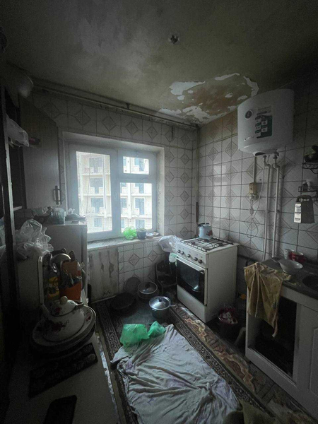 Эълон№4107   2 хонали  ўрта подезд  квартира.