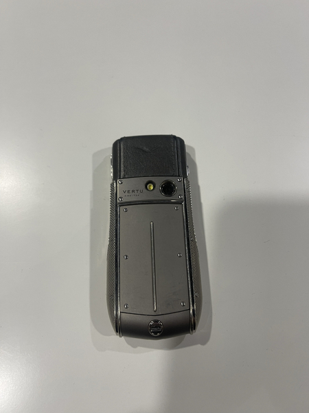 Vertu продаю