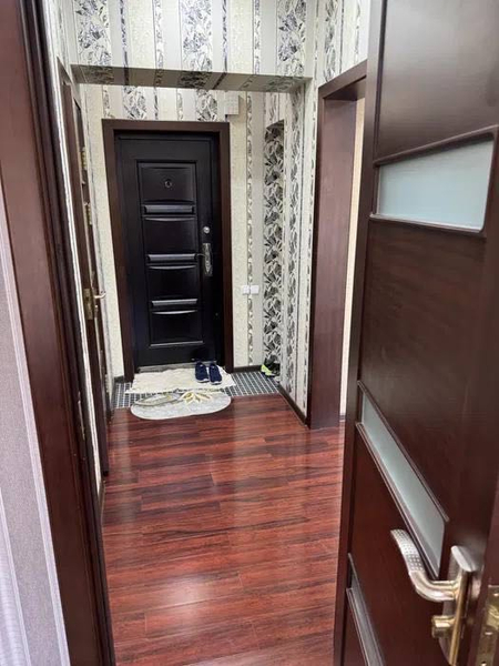 ЦУМ ЕСТЬ АРЕНДАТОР 550 1в2/4/9 
Орр-Метро Ойбек-110 Школа_Площадь-45