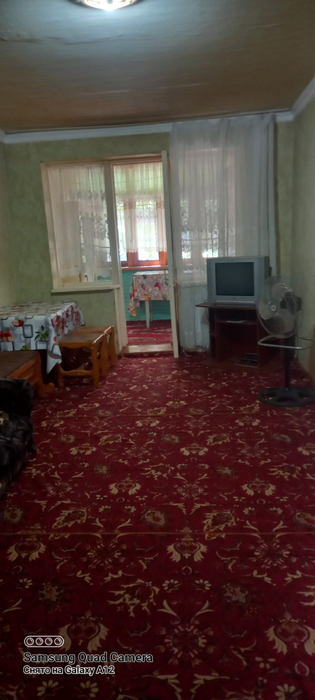 Срочно сдаётся 2х комнатная квартира на 1этаже студентам