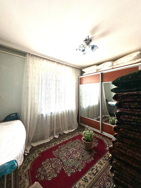 Ц-1 4/4/4 продается квартира