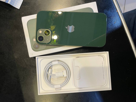 Iphone 13 green новый