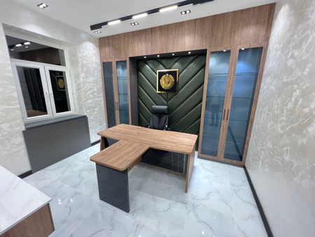 Продается Евро офис Ор-р: базар Аския 115м2