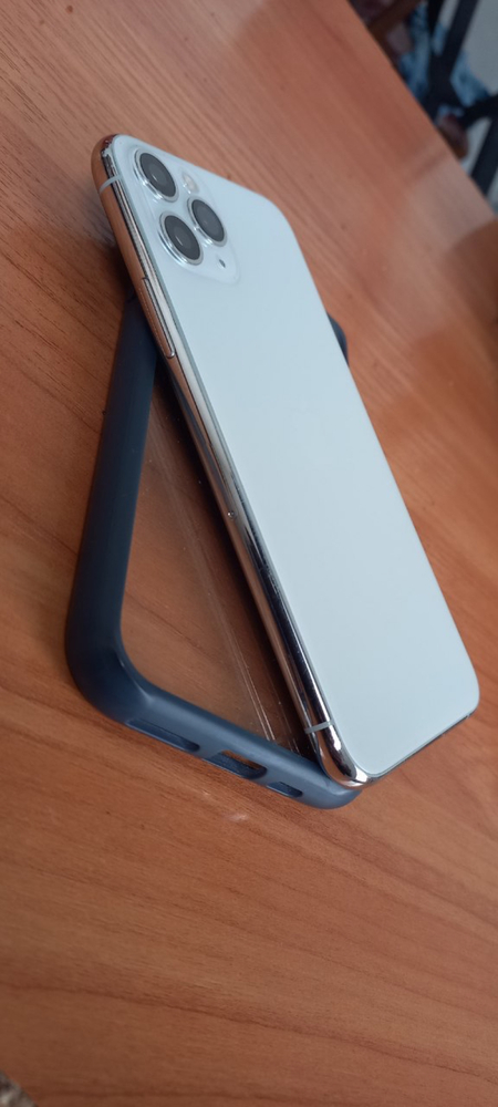 iphone 11pro Oq 64gb holati ideal