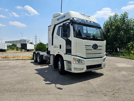 FAW Тягач в наличии 2024 Рессор фулл с газом кредит и гарантия!!!