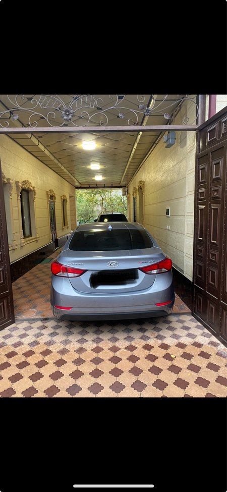 Hyundai elantra 1.8