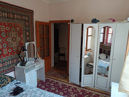 Продается 2 комнатная 2 этаж  на паркенстком