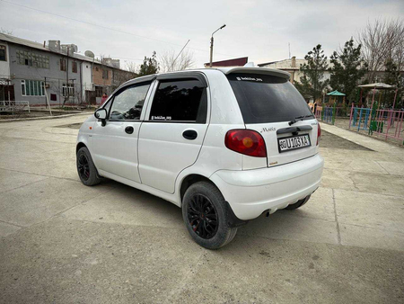 Avtomat Daewoo Matiz moshinasi sotiladi.