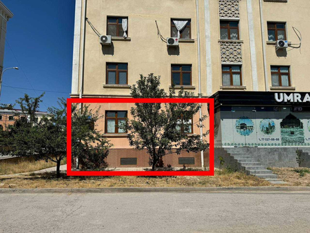 Продается квартира в ул. Нурафшон 4 ком 1-ый этаж.