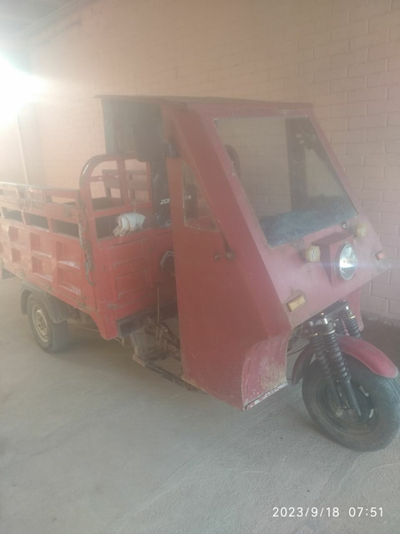 Zonlon 150 ZH.  Qizil ktasni.