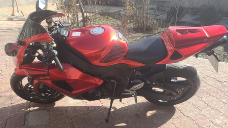 Продам мотоцикл HONDA CBR1000RR