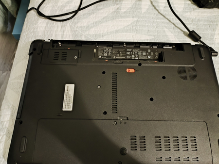 Продам ноутбук ACER Aspire E1-571G