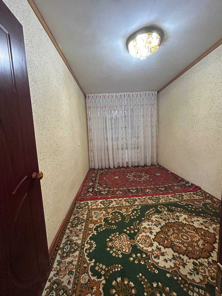гулверда 3 хоналик уй бор
