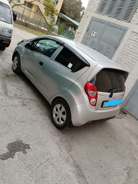 Spark sotiladi. 2011 yil