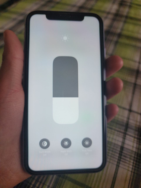 Iphone 11 hamma joyi ishlidi