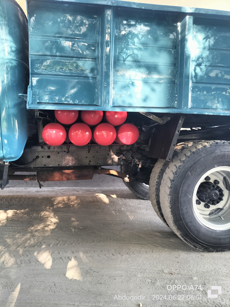 Zil 130 sotiladi realniy oladiganlar tel qilsin