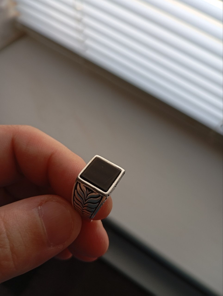 Серебряное кольцо