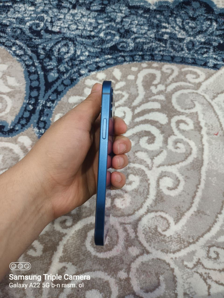 iPhone 12 с гарантиа 64гб