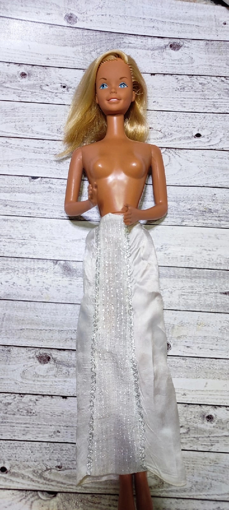 Vintage Barbie super size 1976