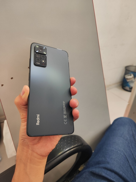 Redmi note 11 pro.  8+8/128gb