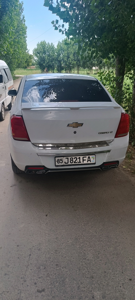 Cobalt avto mashinasi 2014 yili oq 380.000 halol probek
